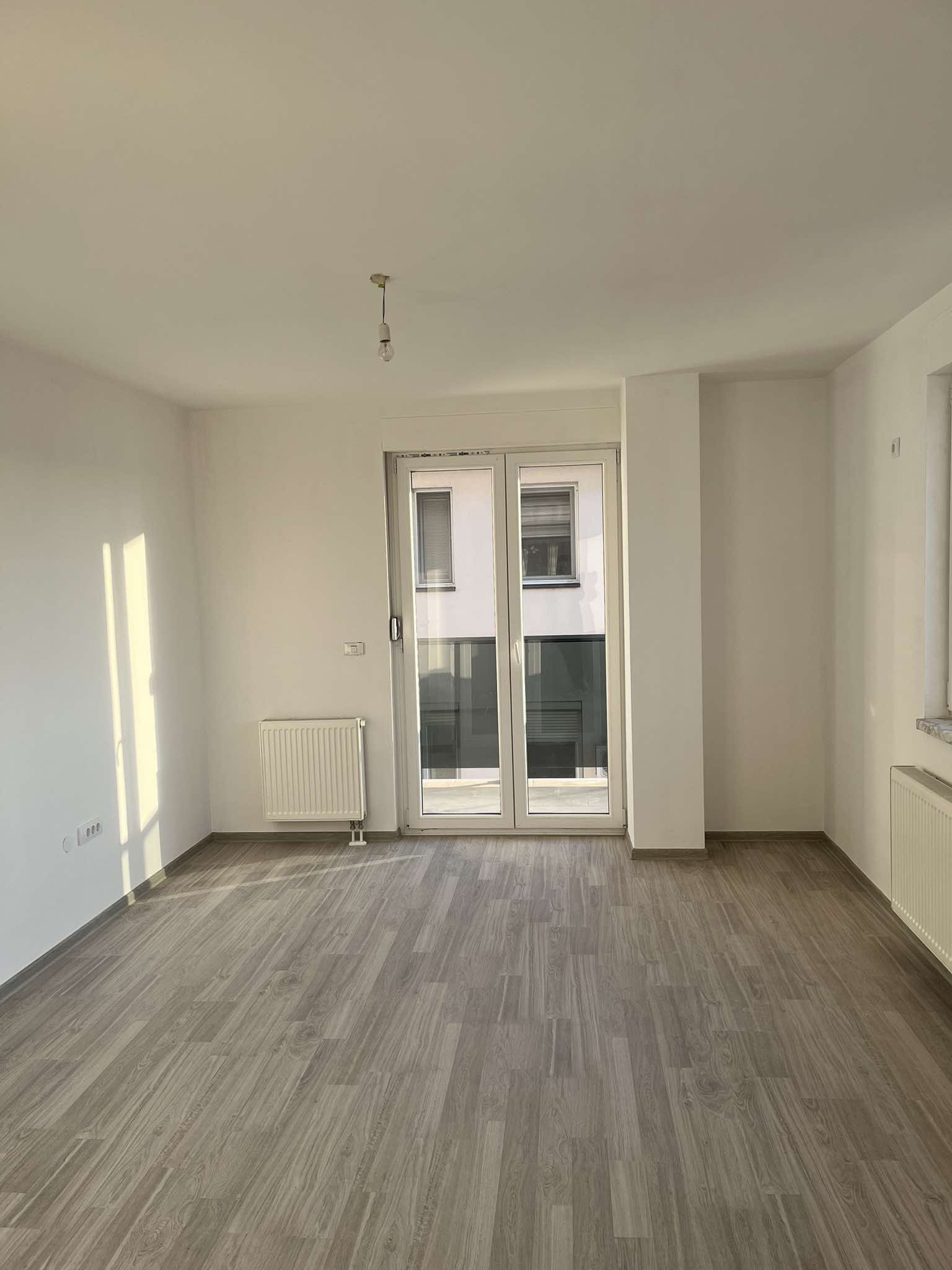 Na prodaju trosoban stan 54m2 u Bijeljini - BDBOX