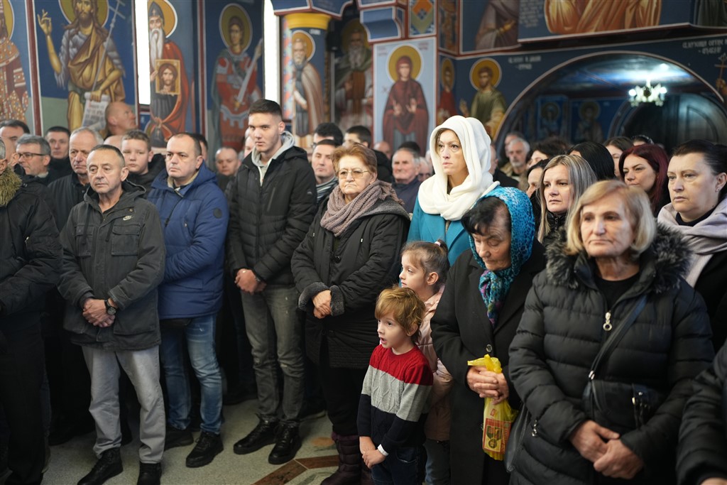 Sveta arhijerejska liturgija u Dvorovima na praznik Oci