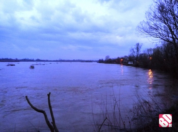 Rijeka Drina izlila u priobalju naselja Janja
