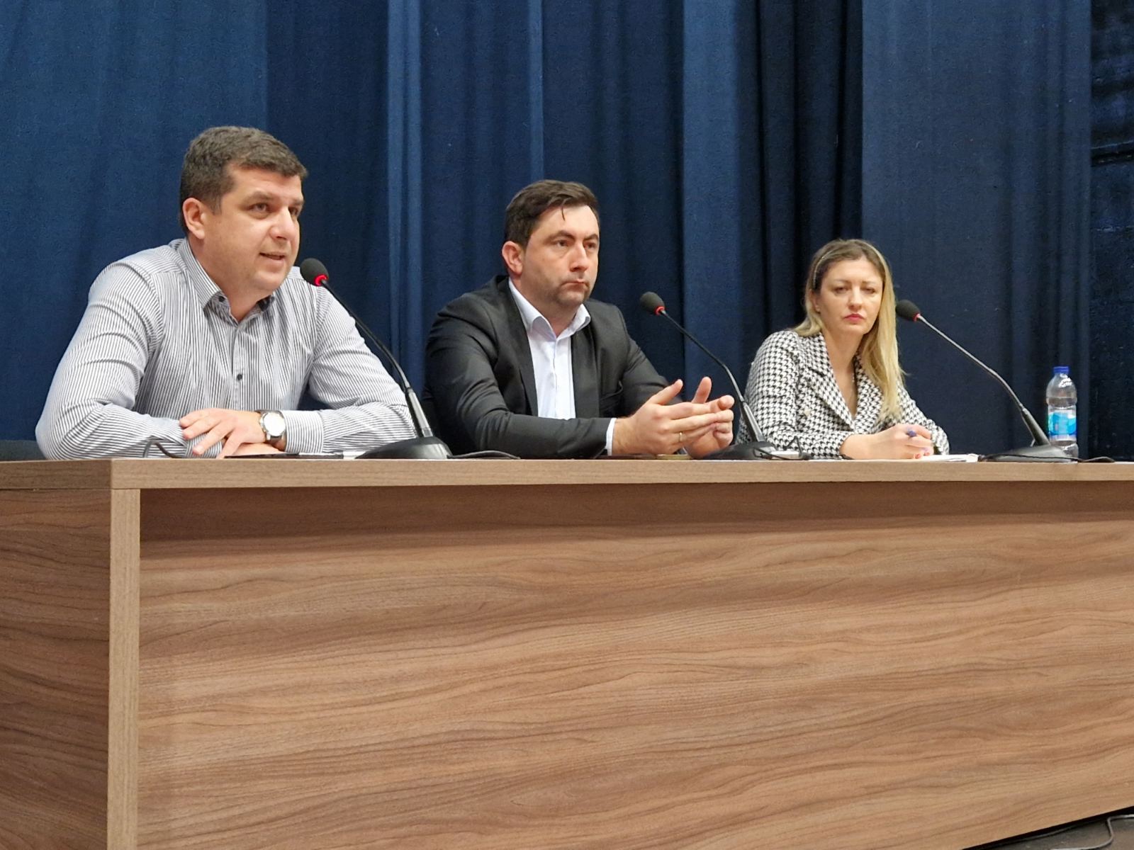 Borba poljoprivrednika Semberije nastavljena - definisan rok do kog se ...