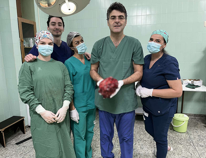 Uspješno odstranjen jedan od najkomplikovanijih tumora u istoriji ...