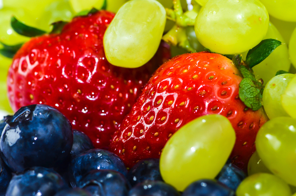 Tri voćke za koje nutricionisti tvrde da tope salo sa stomaka